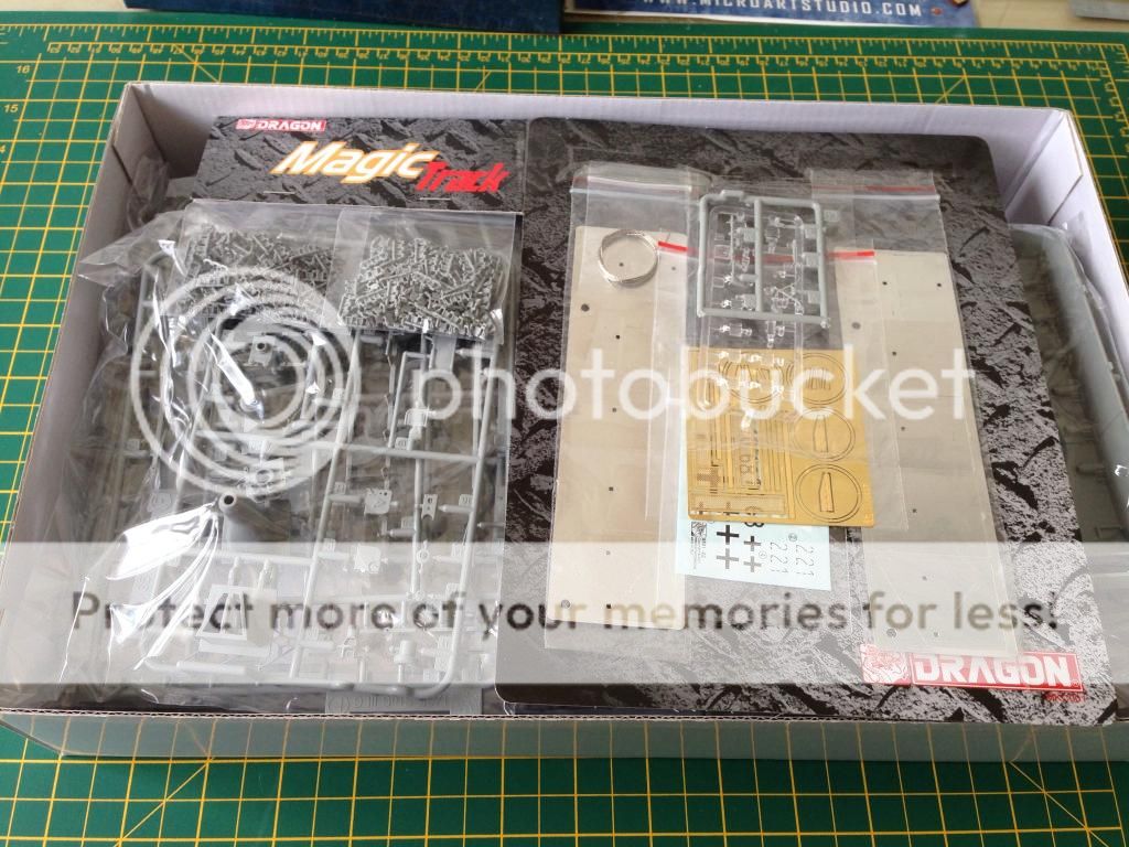 Dragon - 1:35 StuG.III Ausf.G #6581 - International Scale Modeller